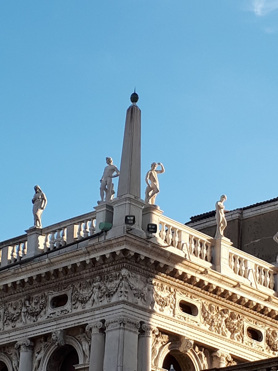 REMEMBERING VENICE – THE ART AND ARCHITECTURE – Number One London