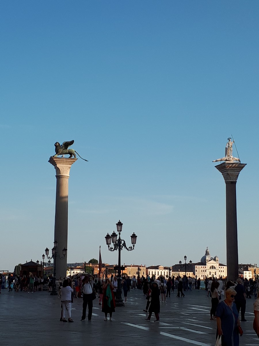 REMEMBERING VENICE – THE ART AND ARCHITECTURE – Number One London
